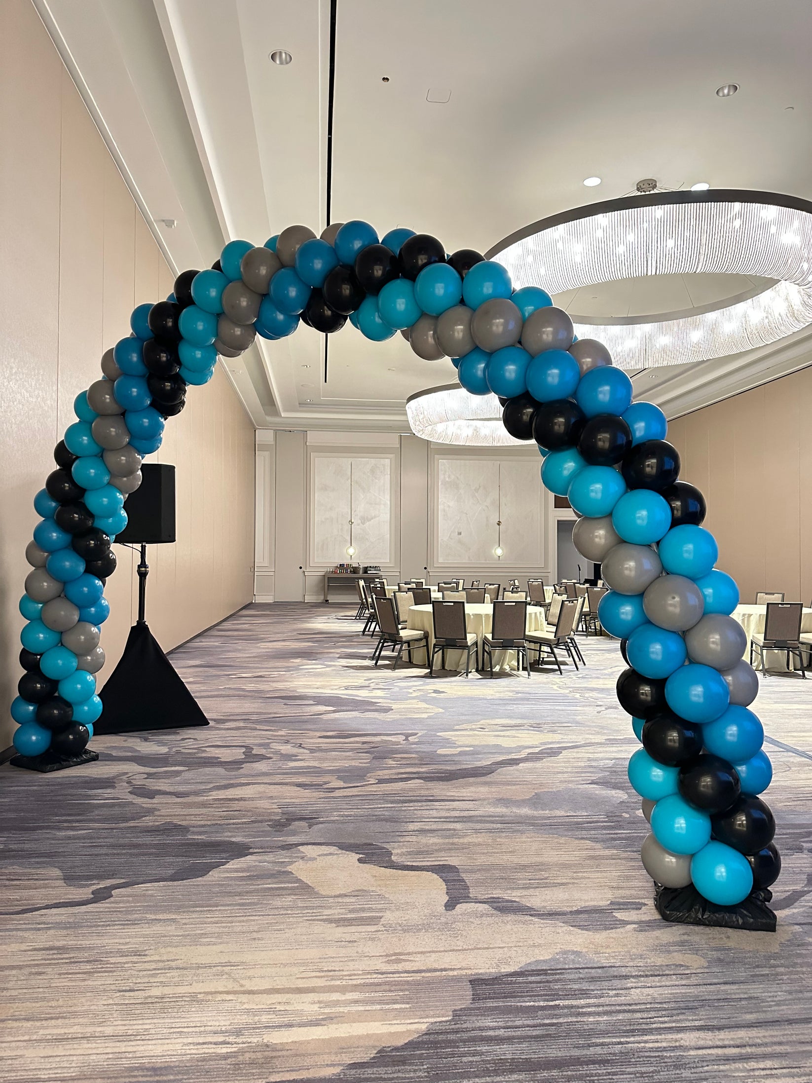 Classic Balloon Arch | Balloon Arrangement Delivery – Balloonbouquett