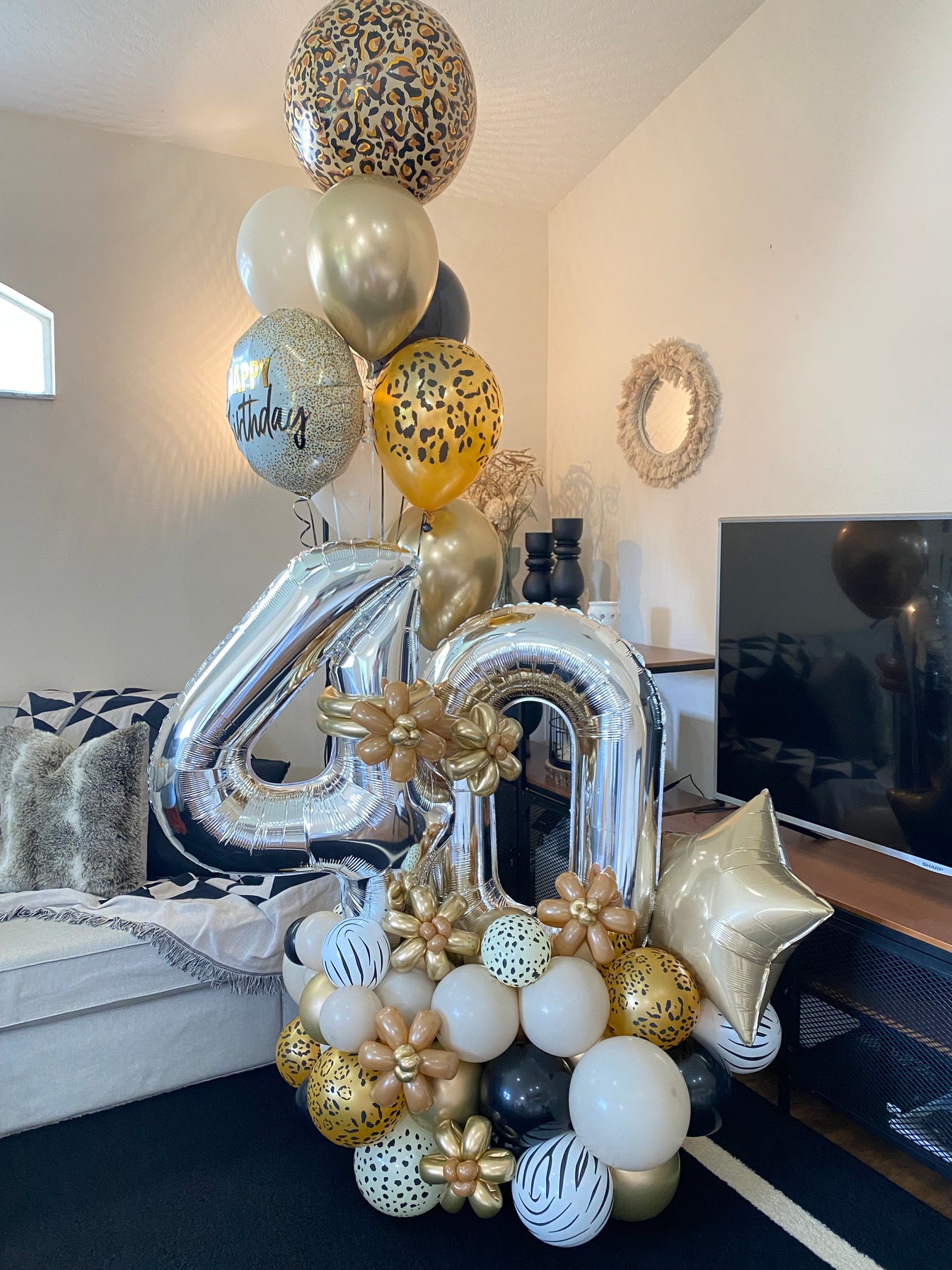 Animal Print Birthday Bouquet | Balloon Arrangement Delivery ...